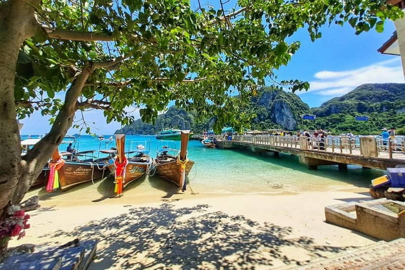 Gallery Tonsai Pier Phi Phi Island Krabi Thailand